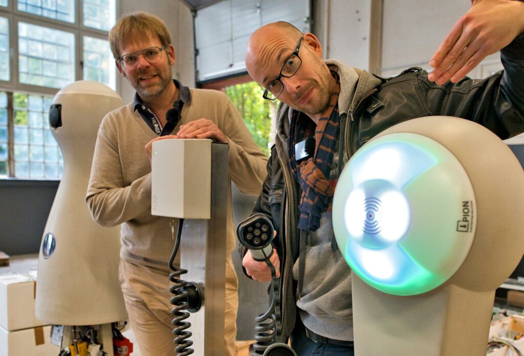 FELIX GOLDBACH - Money For Future